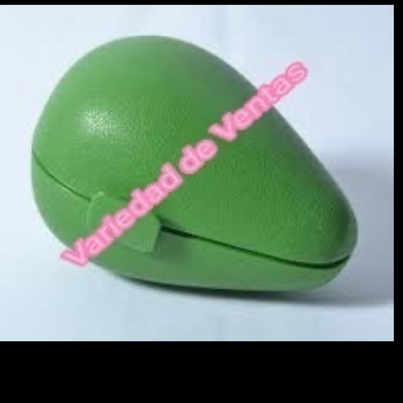 Tupperware | Kitchen | Tupperware Avocado Keeper | Poshmark
